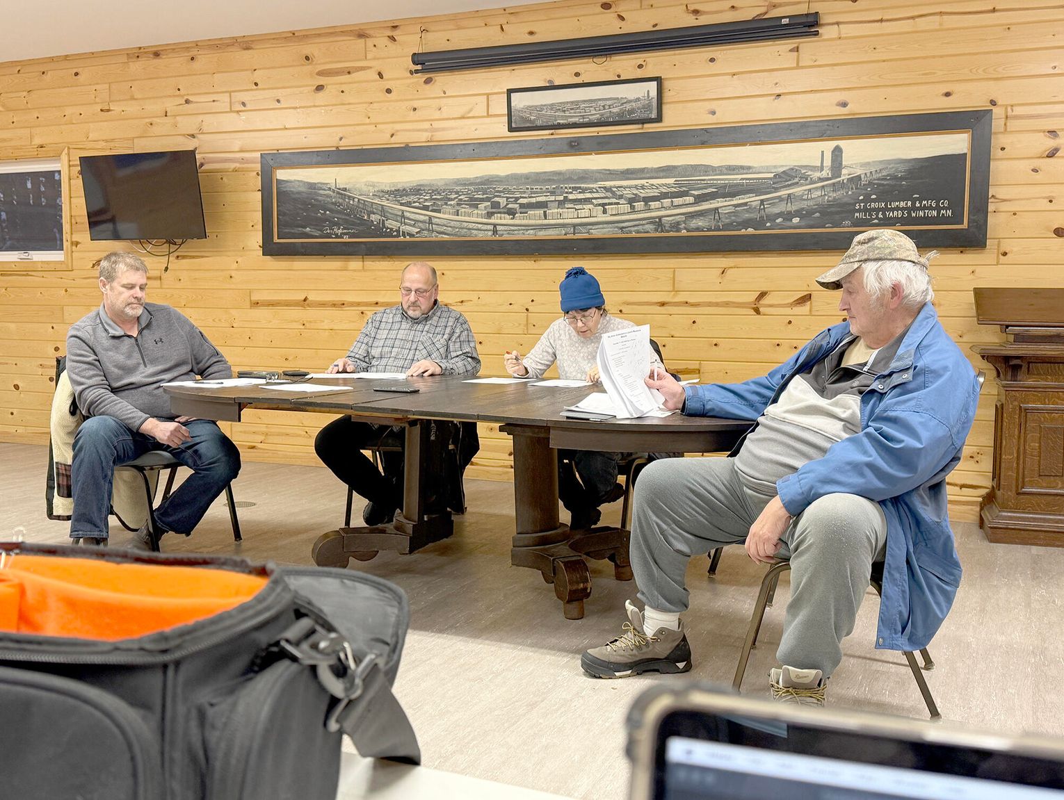 Local governments fund EAAS