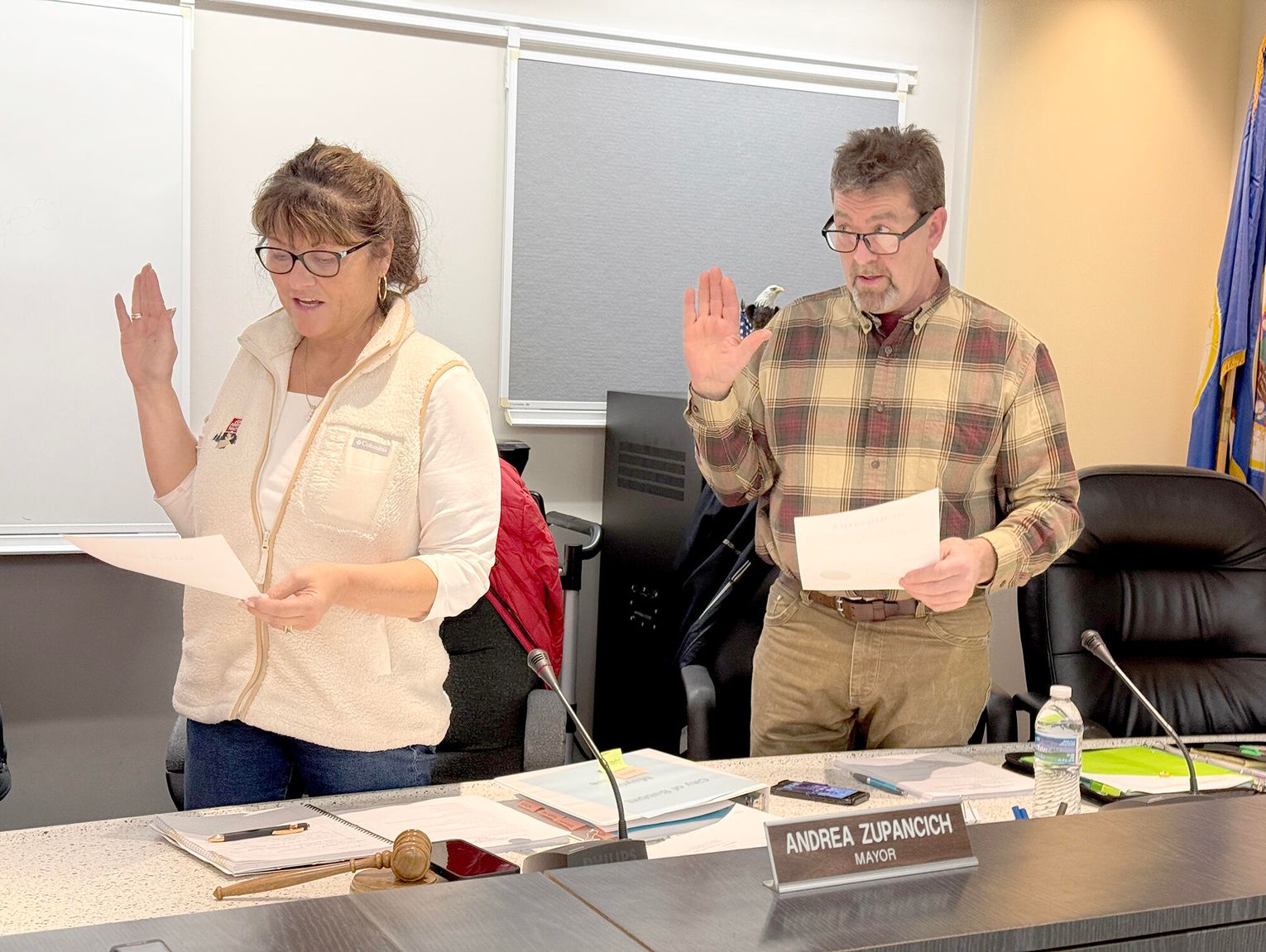 New mayor, council members sworn in